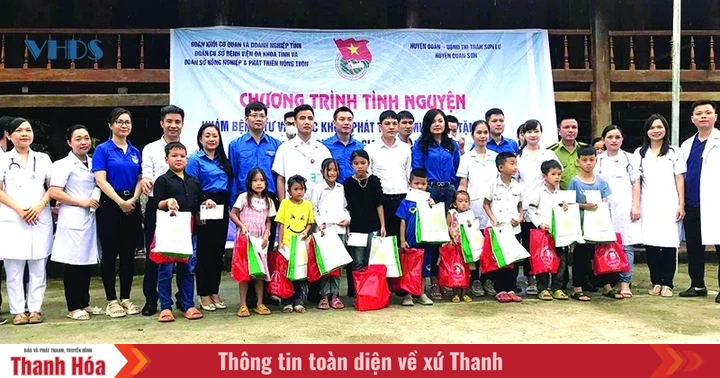 Dấu chân tình nguyện của những thầy thuốc trẻ