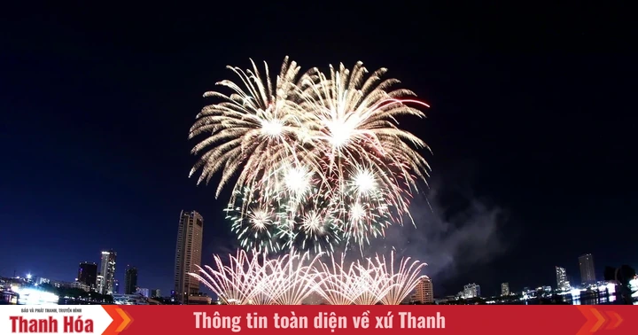 Pháo hoa Xuân Giáp Thìn 2024: Khát vọng tỏa sáng trong Năm Mới